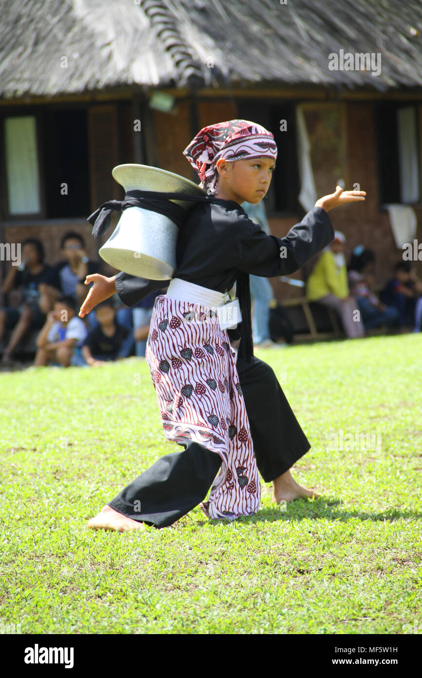 Sundanese cultural art hi-res stock photography and images - Alamy