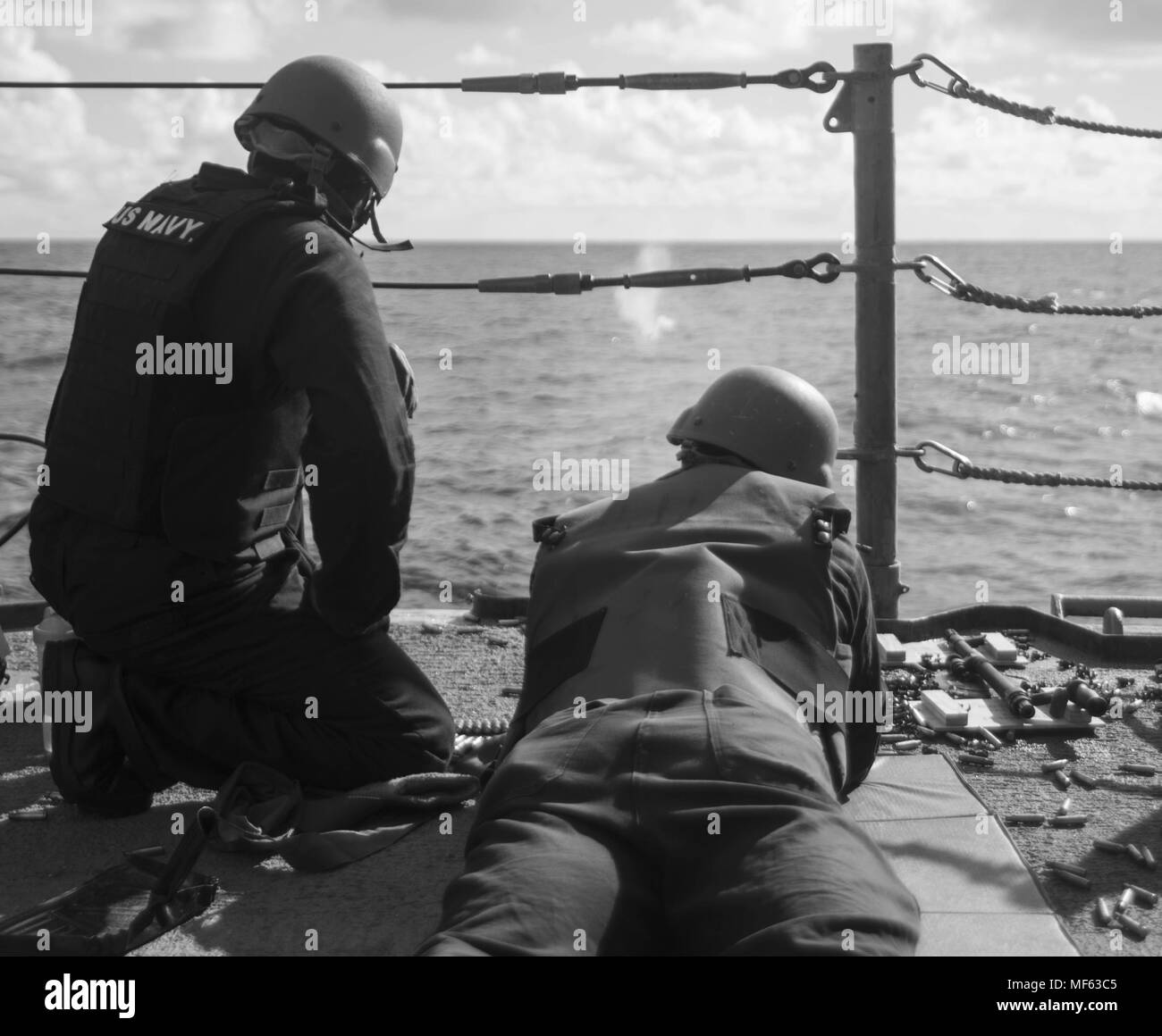 171102-N-DO281-285 ATLANTIC OCEAN (Nov. 2, 2017) Damage Controlman 2nd ...