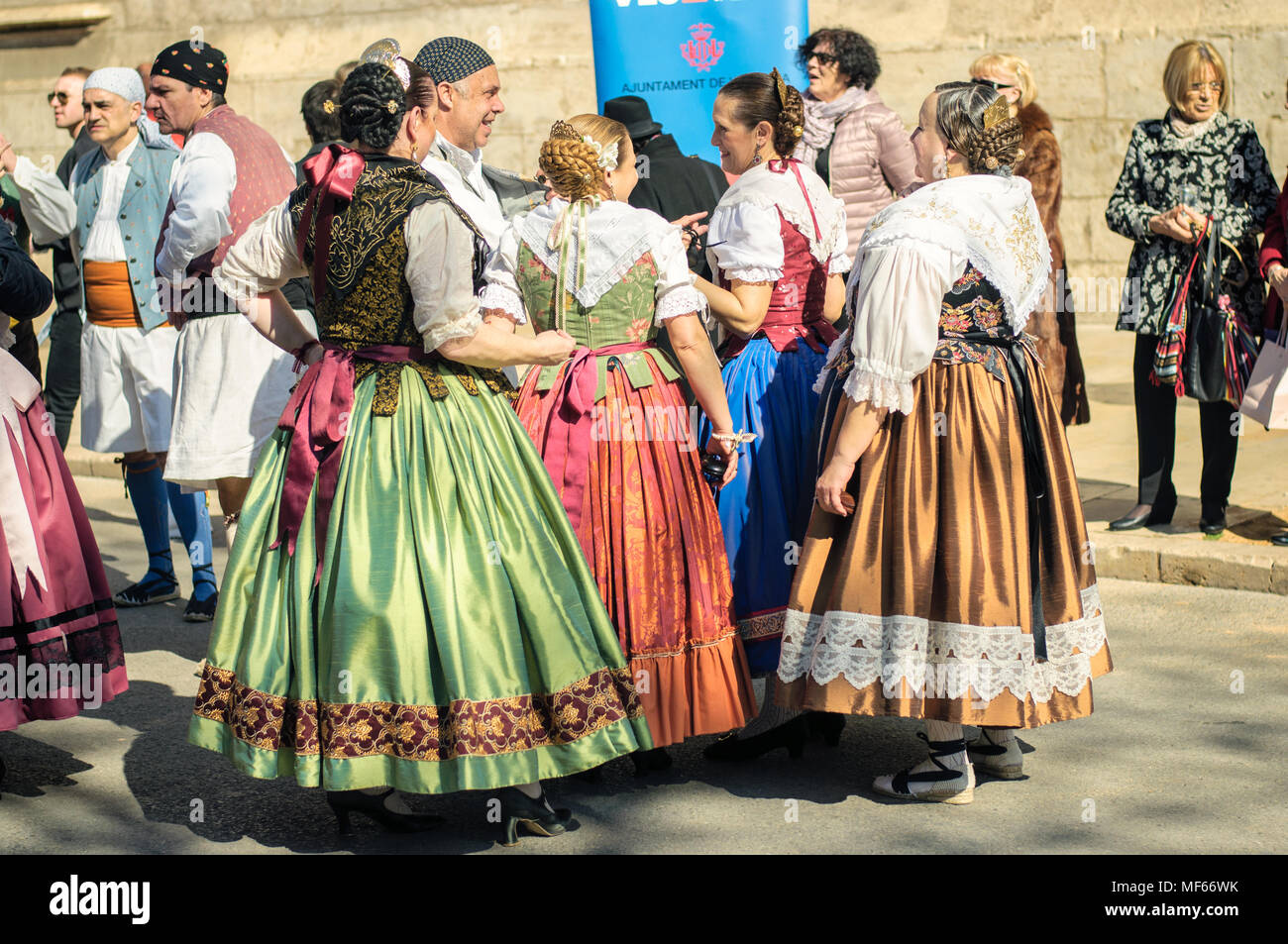 Traditional dancers in Valencia, Spain Stock Photo - Alamy