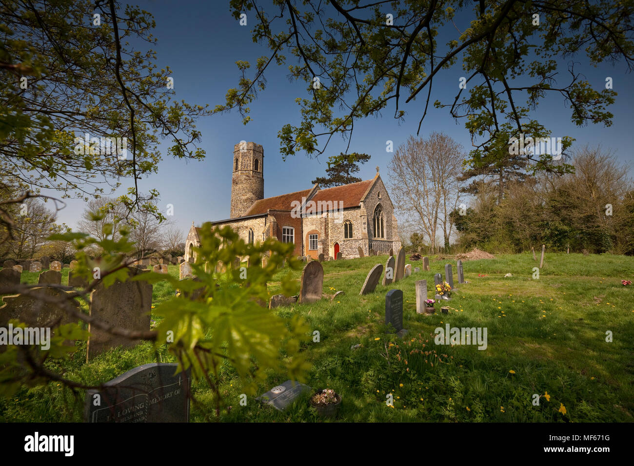 Mutford Church Suffolk Stock Photo - Alamy