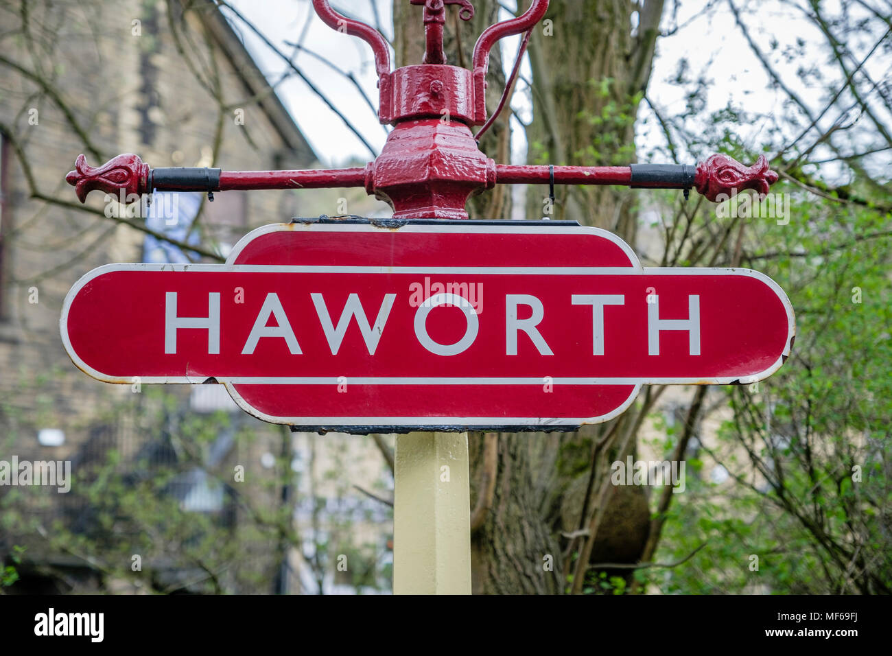 Haworth Train Station on the Keighley Worth Valley Railway line Stock ...