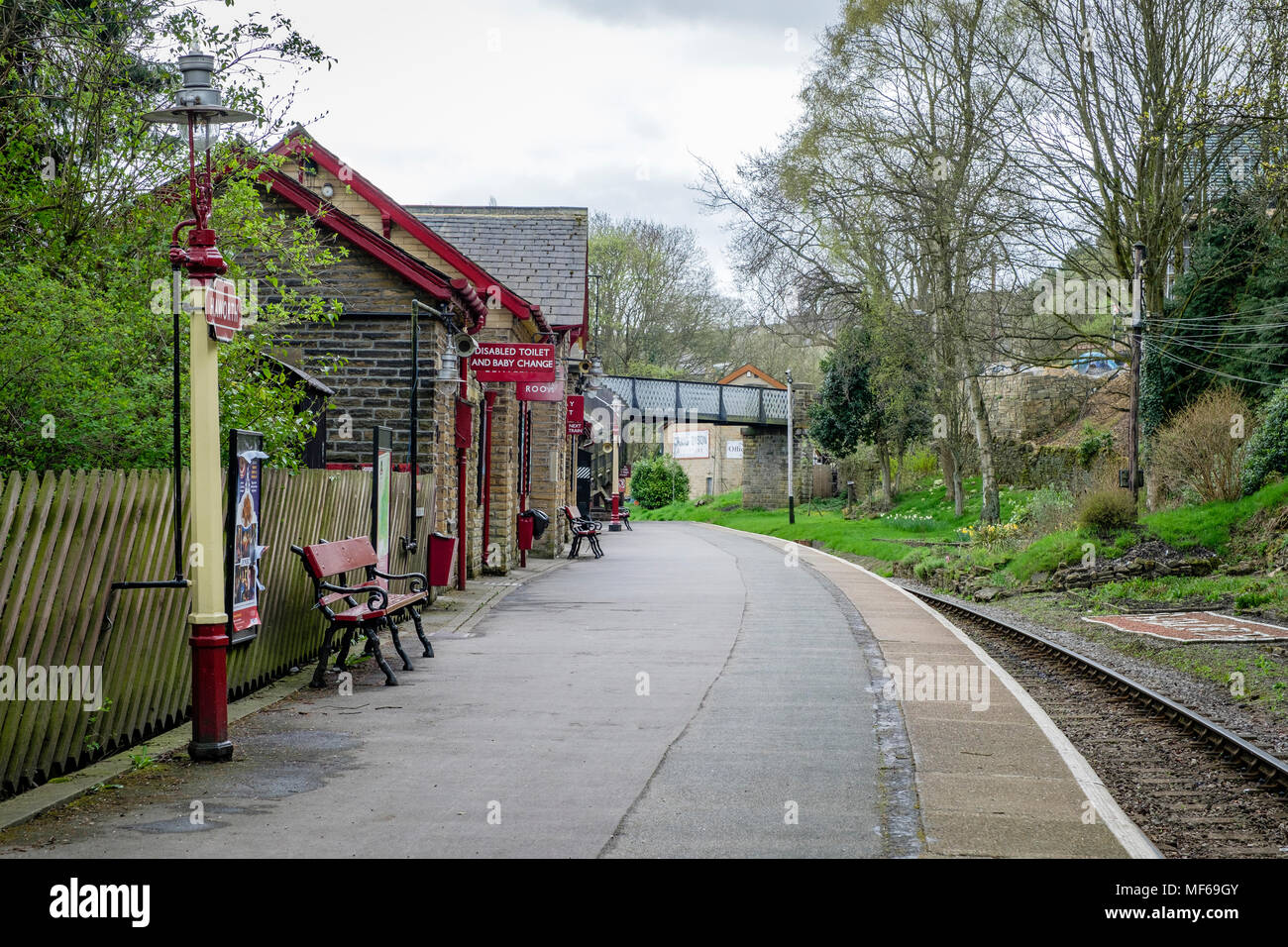 Haworth Train Station on the Keighley Worth Valley Railway line Stock ...