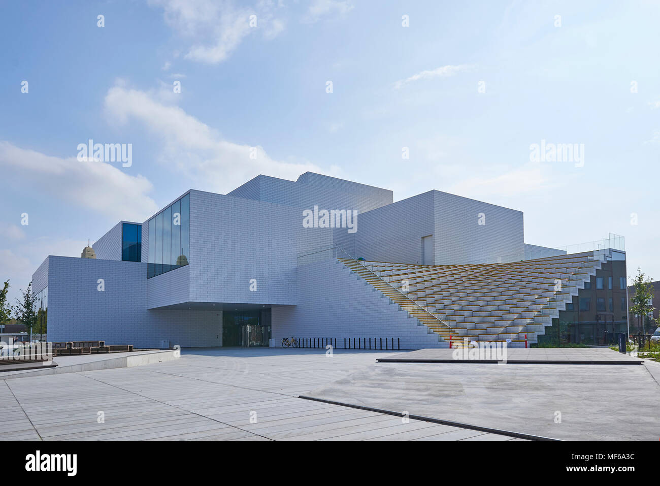 Big lego house hi-res stock photography and images - Alamy
