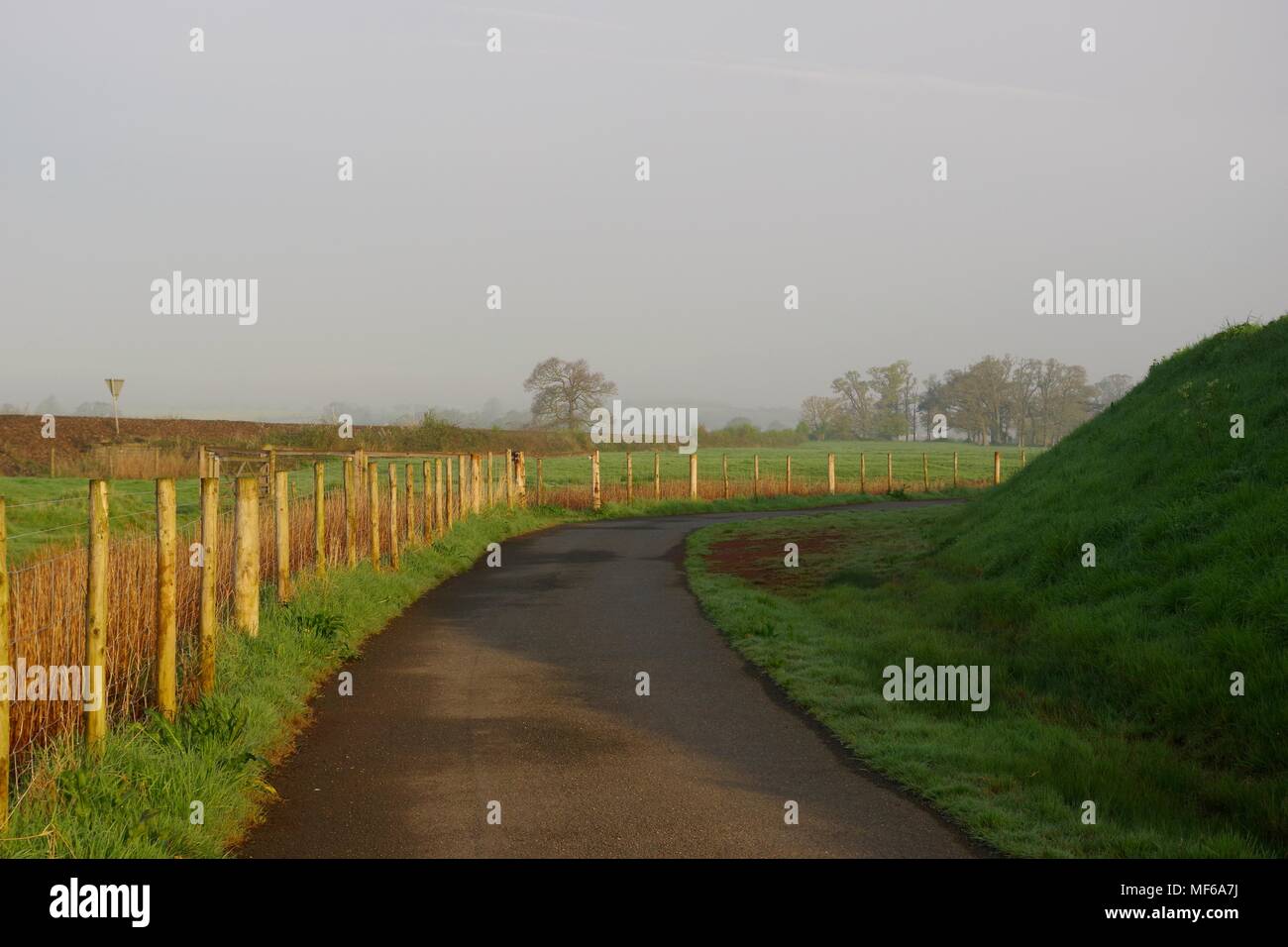 Exe estuary cycle track hi-res stock photography and images - Alamy