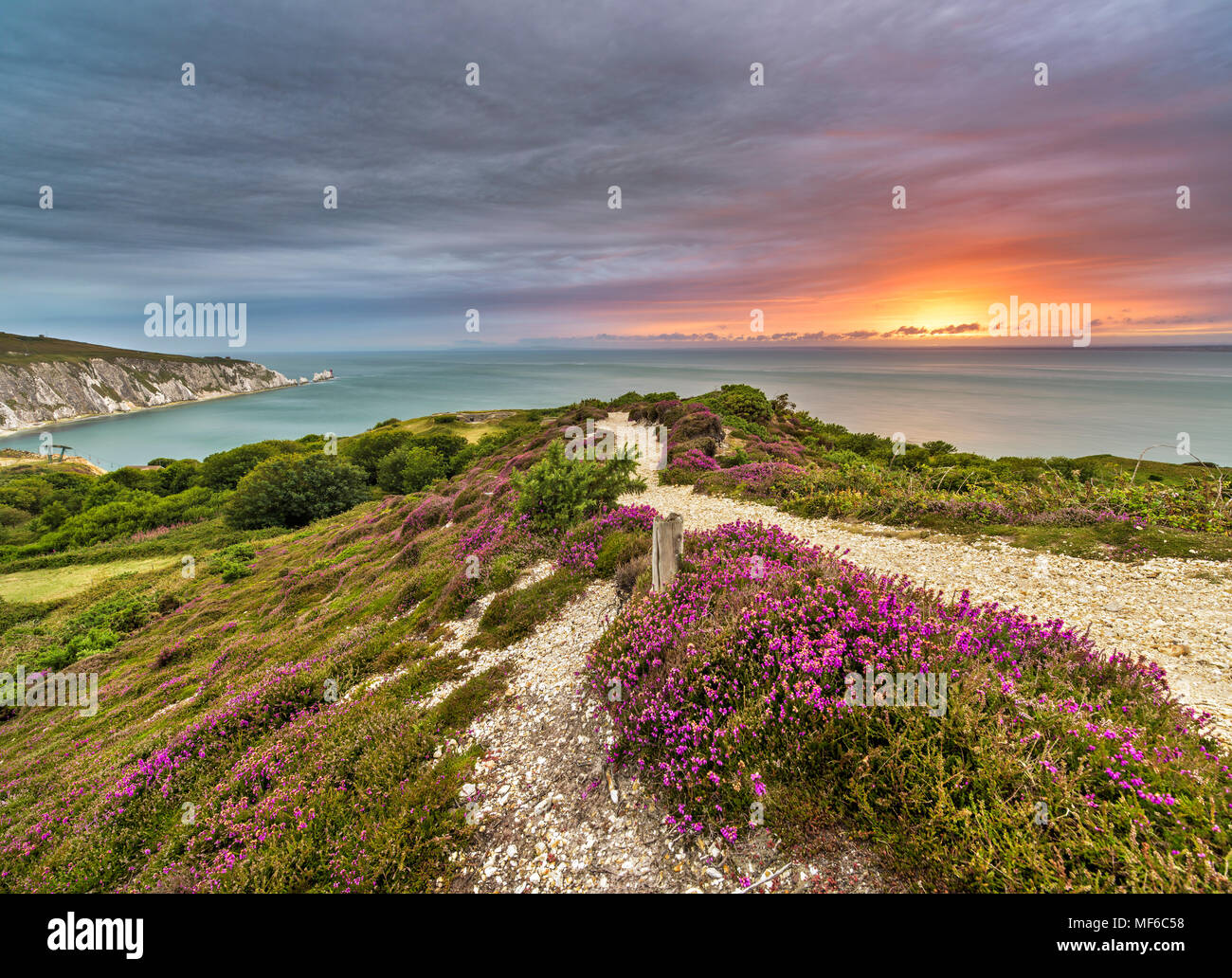The needles isle of wight sunset hi-res stock photography and images ...