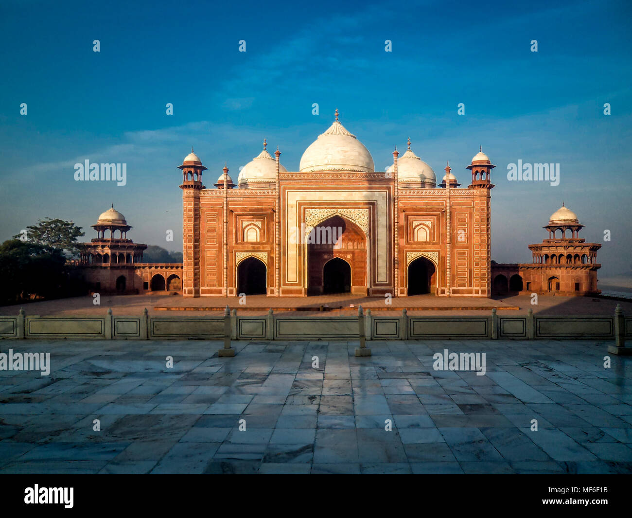 Wall design taj mahal hi-res stock photography and images - Alamy