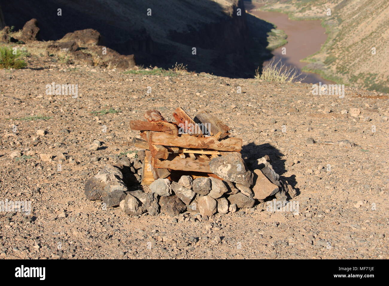 Unlit fire hi-res stock photography and images - Alamy