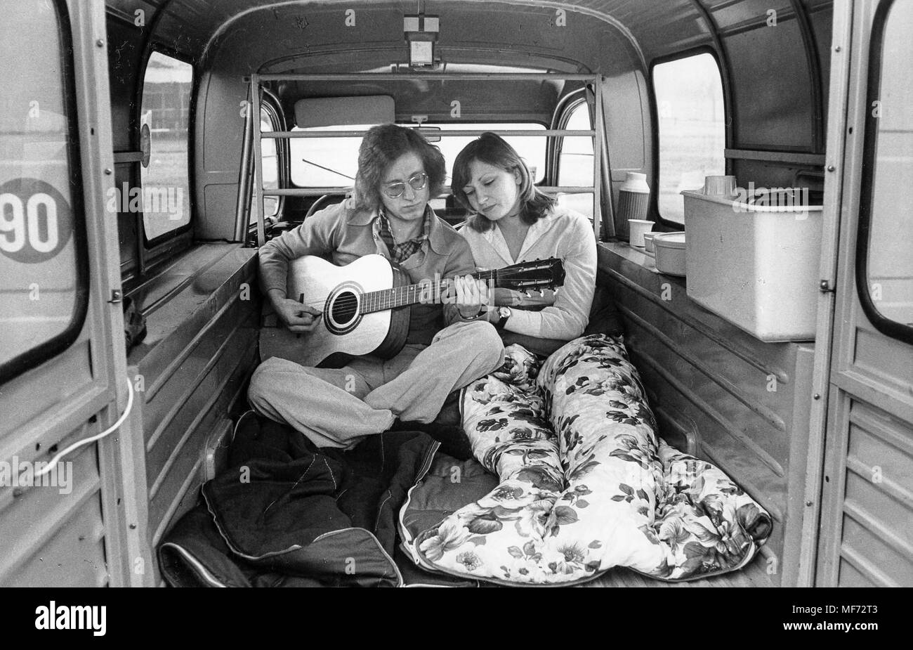 Couple playing musical instruments hi-res stock photography and images ...