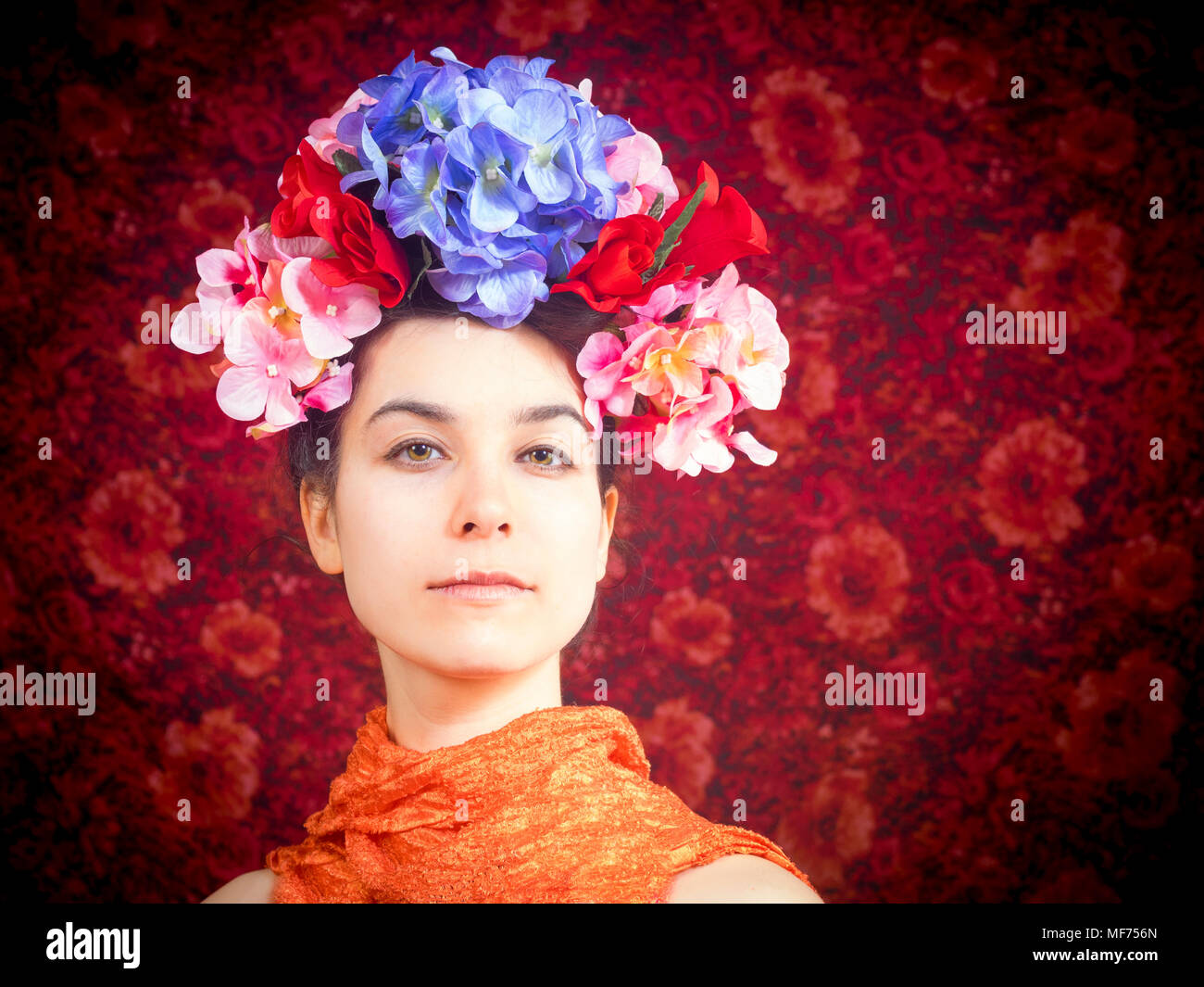 Woman wearing flowers on head Stock Photo - Alamy