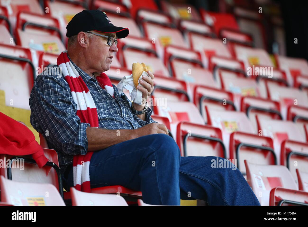 Man eating pasty hi-res stock photography and images - Alamy