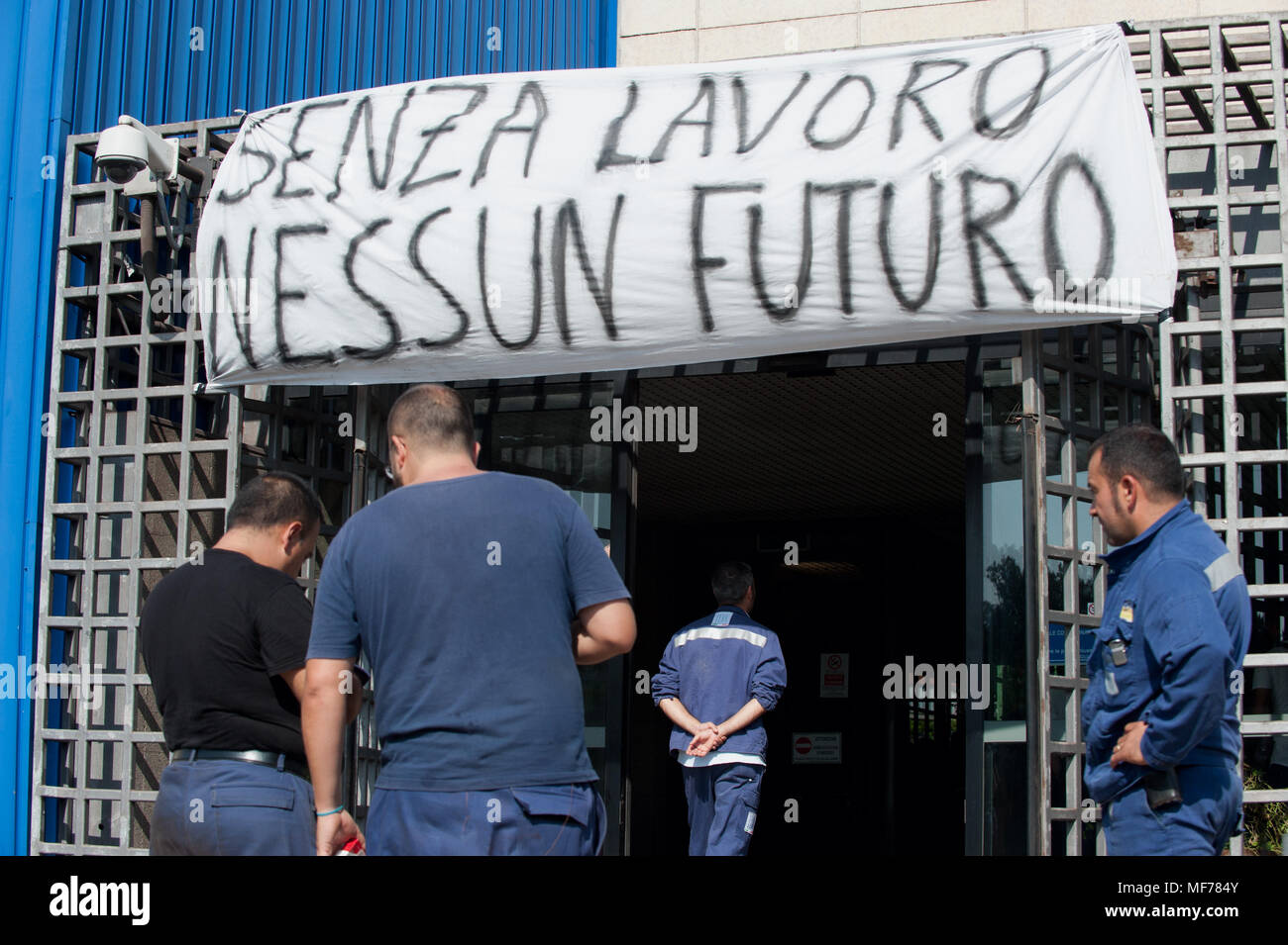 Italsider taranto hi-res stock photography and images - Alamy