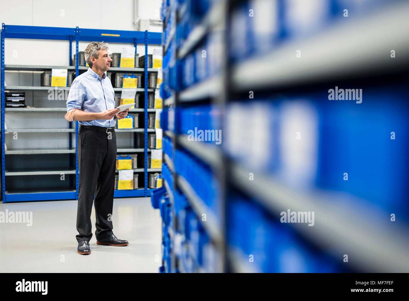 Tablet production hi-res stock photography and images - Alamy