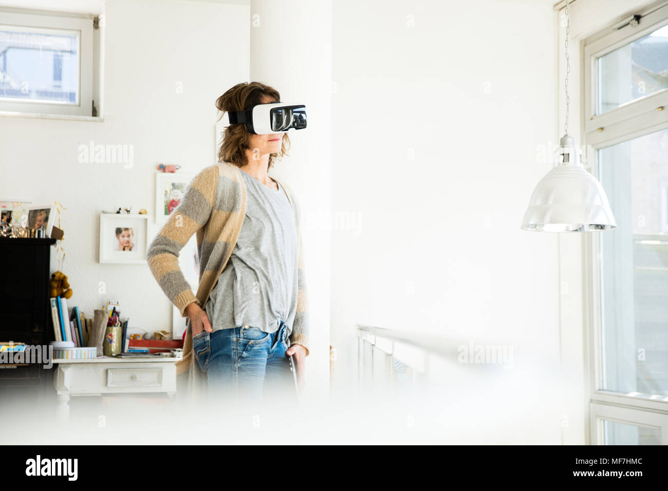 Wearing vr hi-res stock photography and images - Alamy