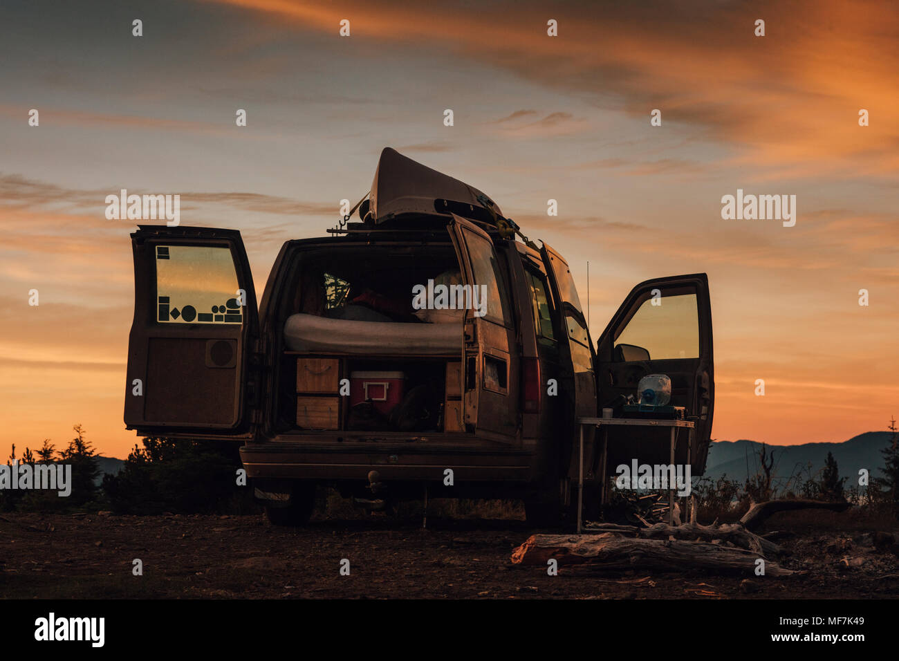 Canada camper van hi-res stock photography and images - Alamy