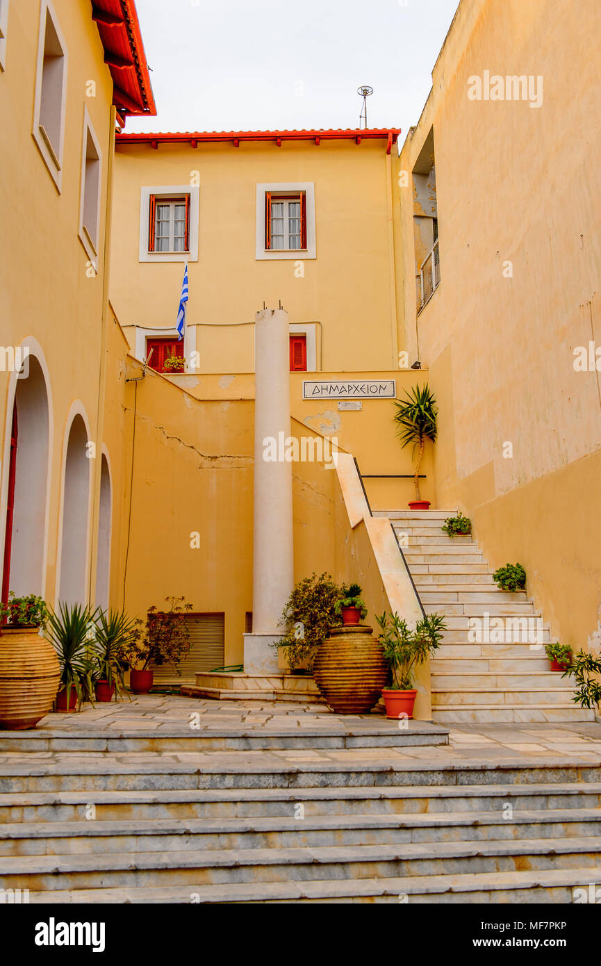 Delphi cafe hi-res stock photography and images - Alamy