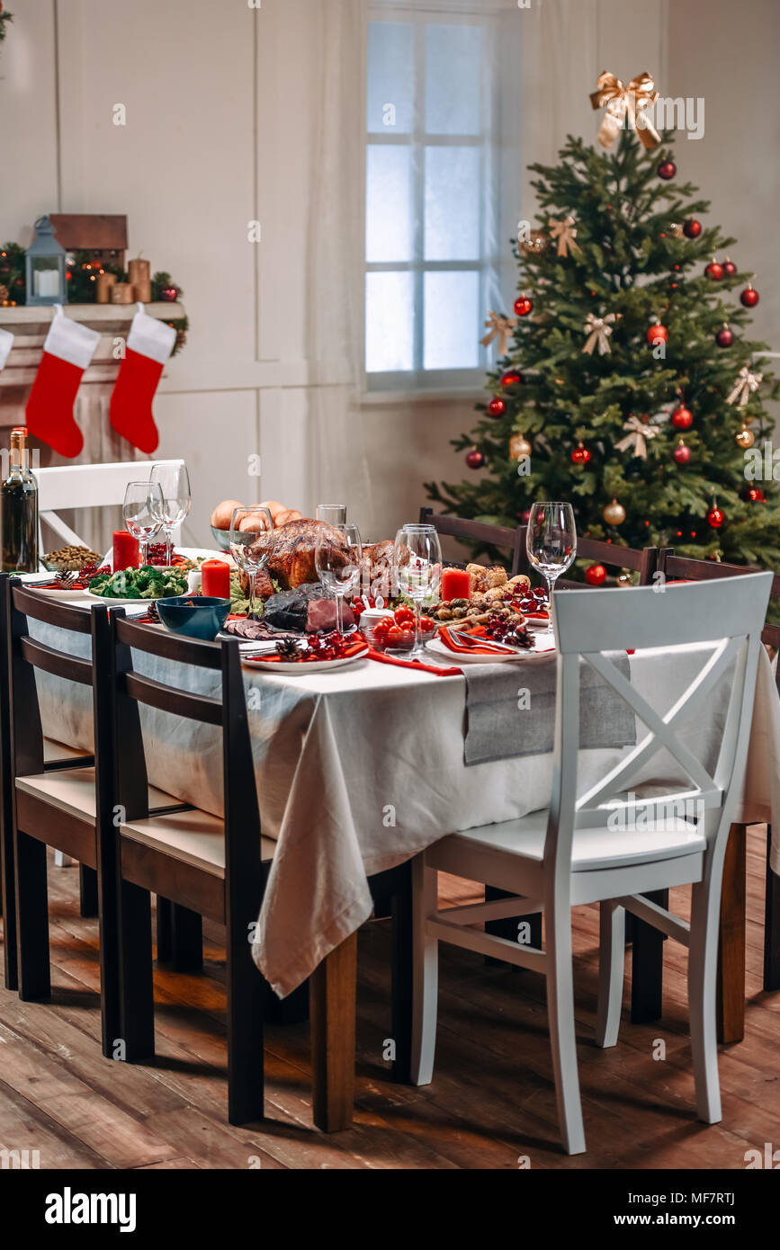 Objects for serving food hi-res stock photography and images - Alamy