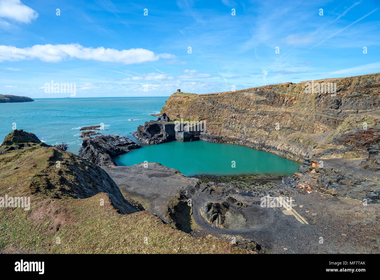 The Blue Pool at Abereiddy on the Pmebrokeshire coast in Wales Stock ...