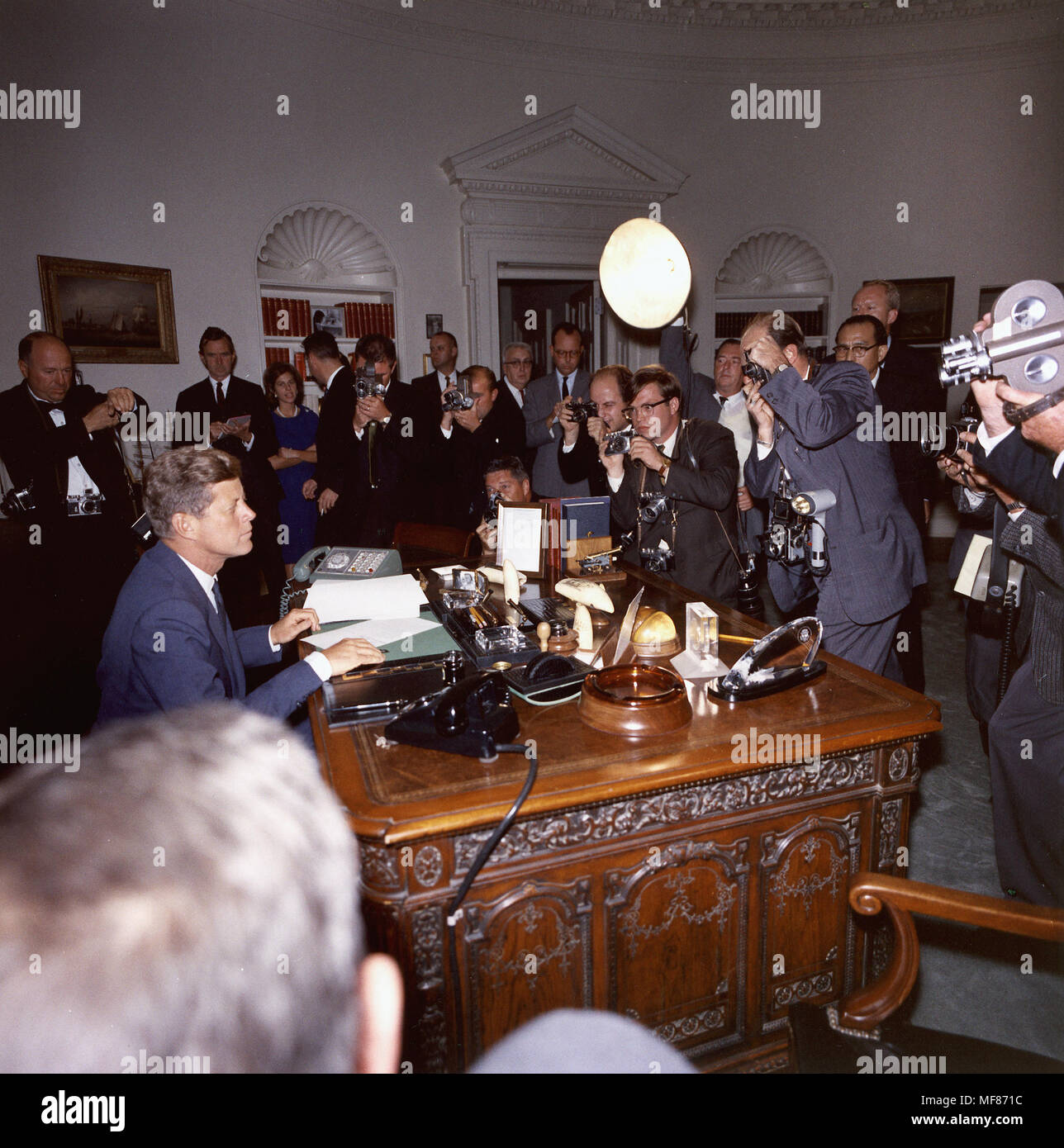 John kennedy berlin crisis hi-res stock photography and images - Alamy