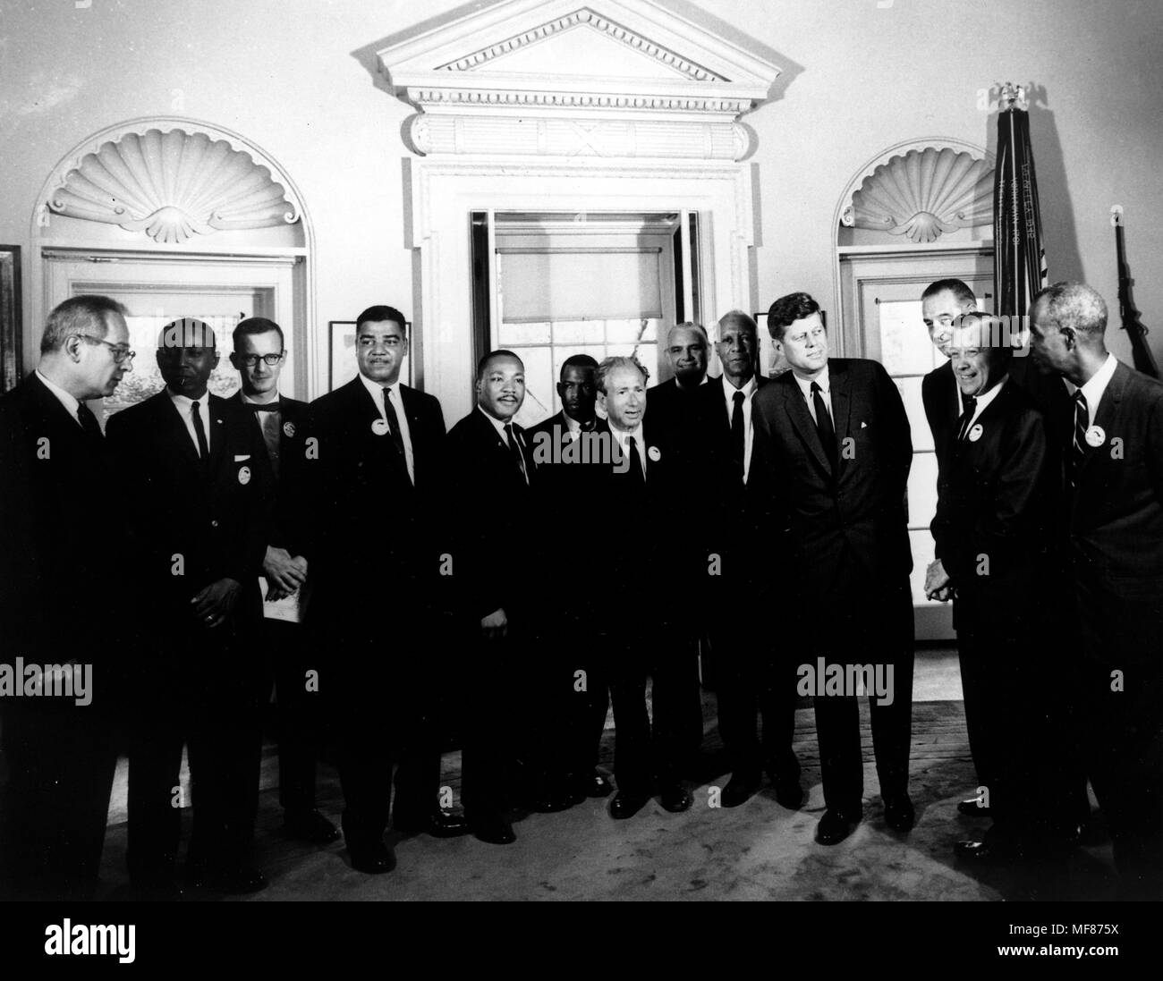 Dr robert young Black and White Stock Photos & Images - Alamy