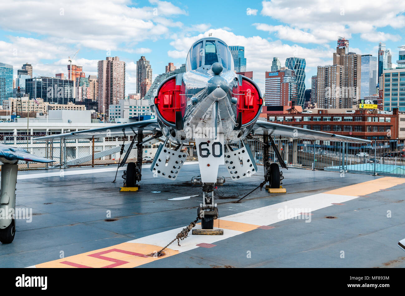 Intrepid museum, aircraft, jets Stock Photo - Alamy