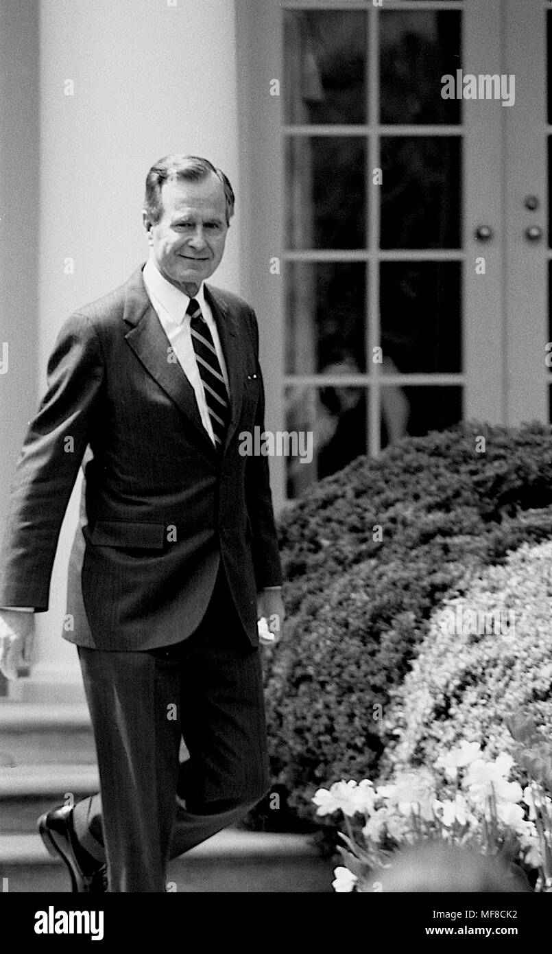 Washington, DC., USA, April 28, 1989 President George H.W. Bush walks ...