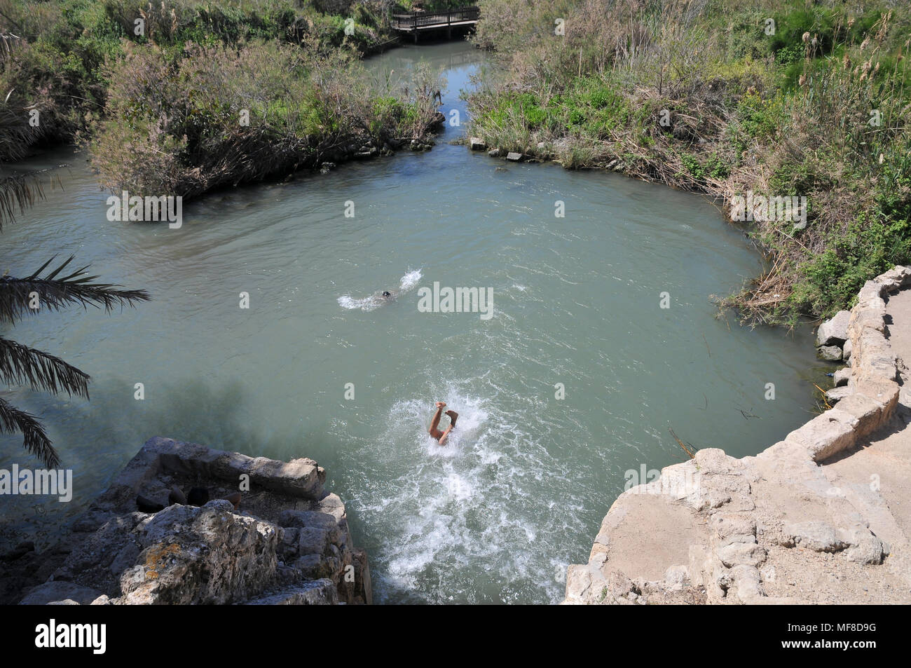 Boy diving into river hi-res stock photography and images - Alamy