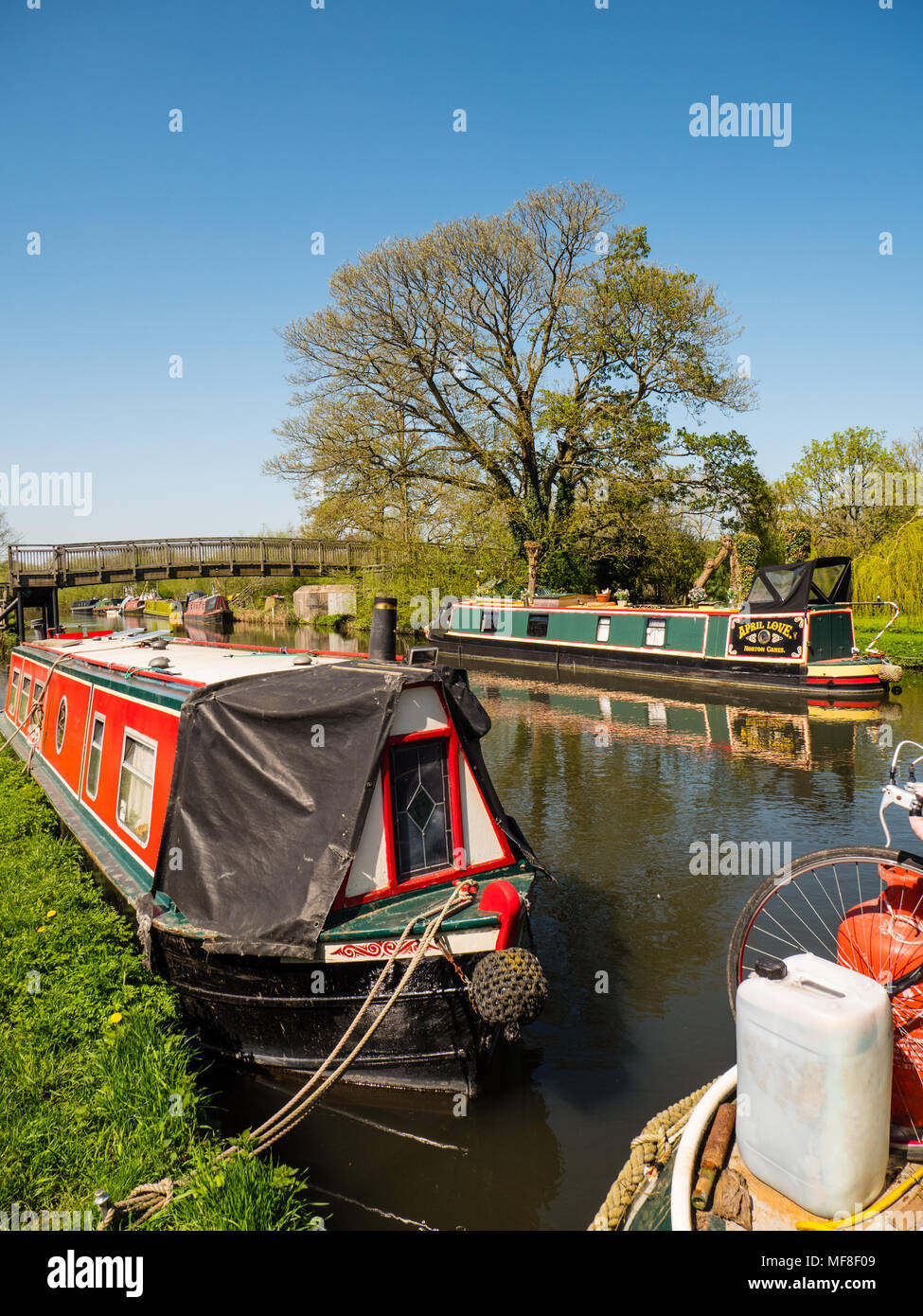 Northcroft Footbridge, Newbury, River Kennet, Berkshire, England, UK ...