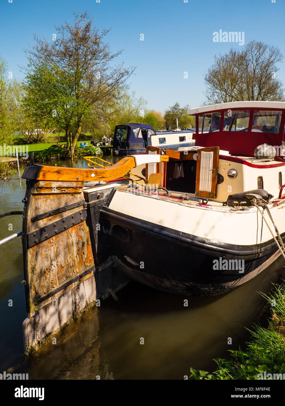 Narrowboat, River Kennet, Newbury, Berkshire, England, UK, GB Stock ...