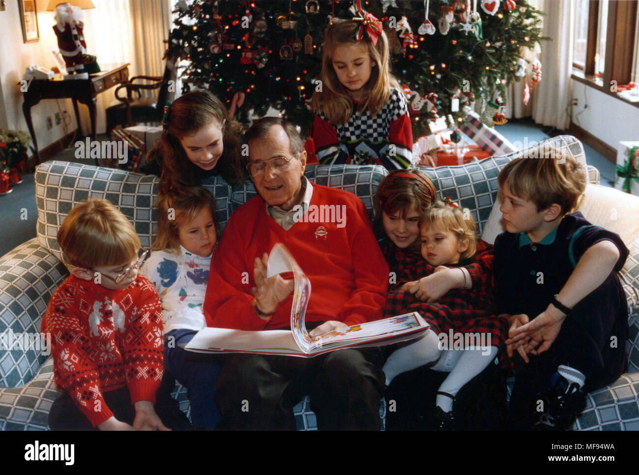 Camp David, Maryland, USA. 24th Dec, 1991. United States President ...