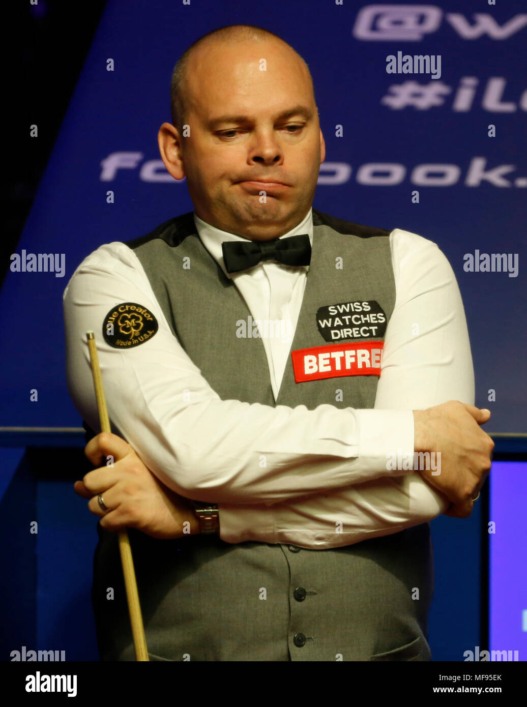 Gstures hi-res stock photography and images - Alamy