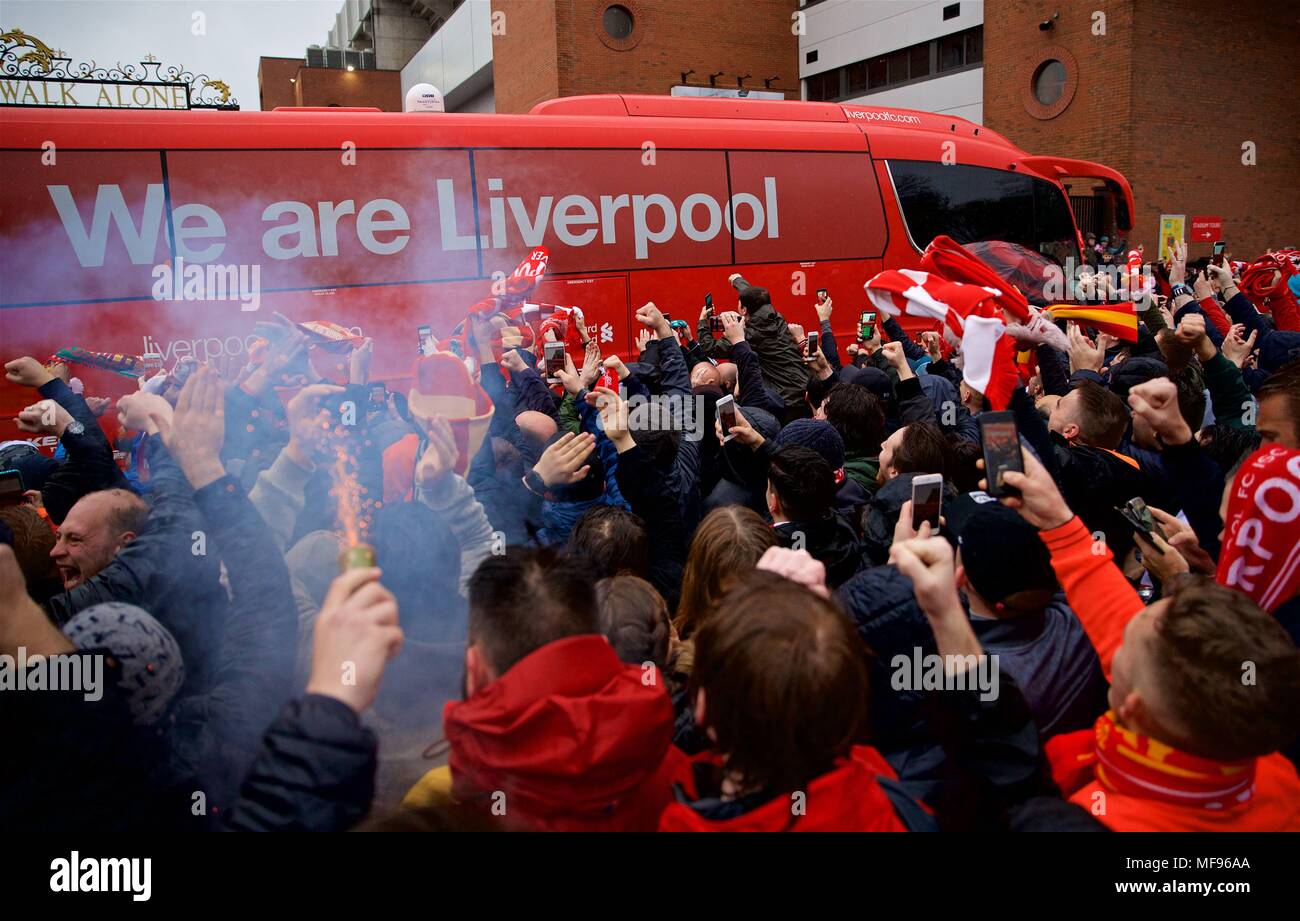 Liverpool fc bus hi-res stock photography and images - Alamy