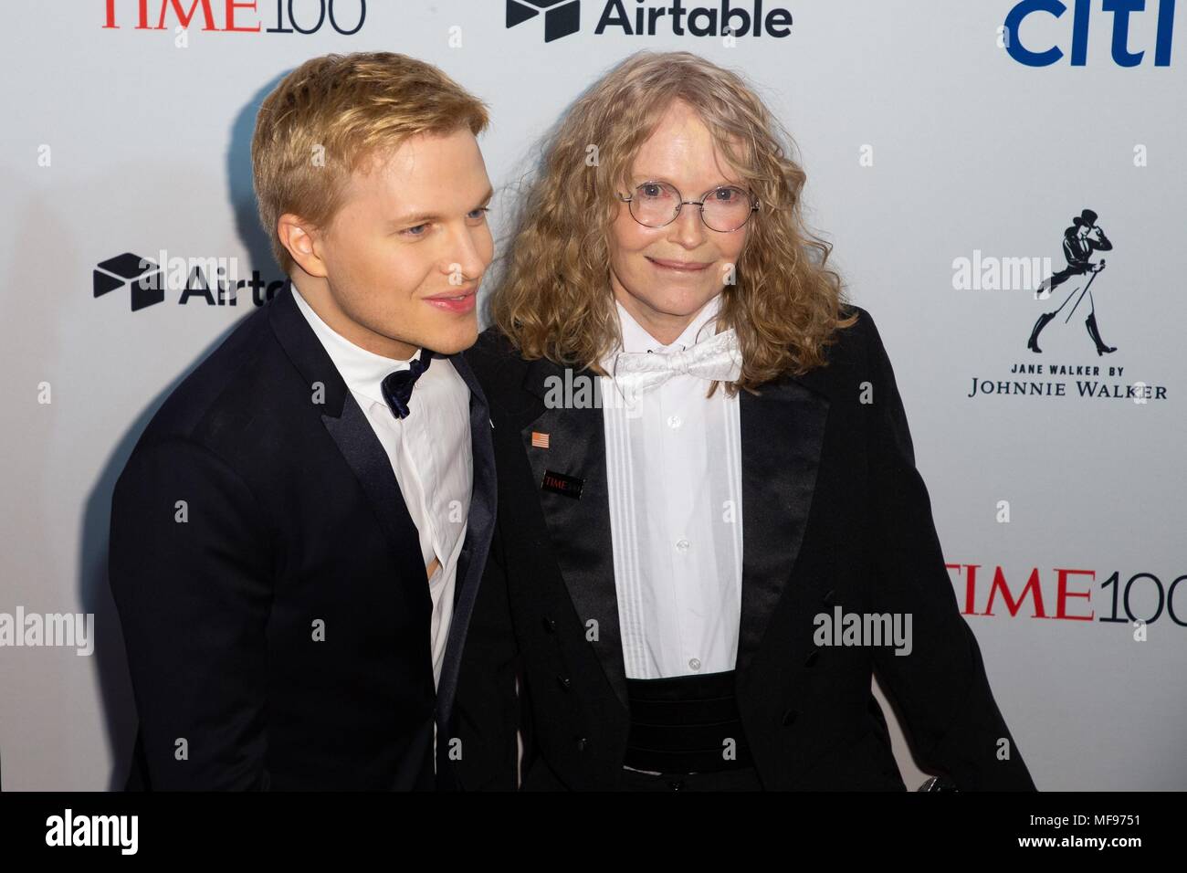 Emily nestor hi-res stock photography and images - Alamy