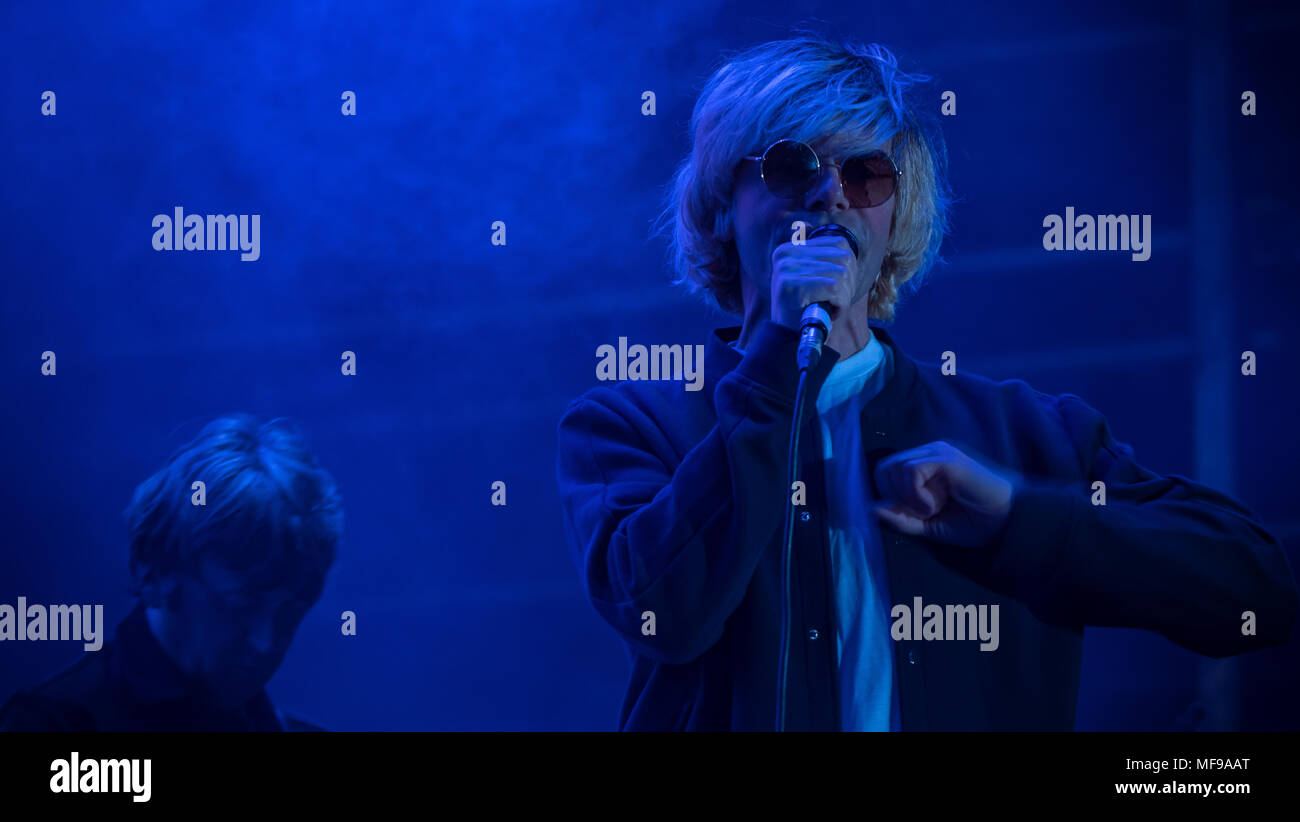 Lead singer charlatans tim burgess hi-res stock photography and images ...