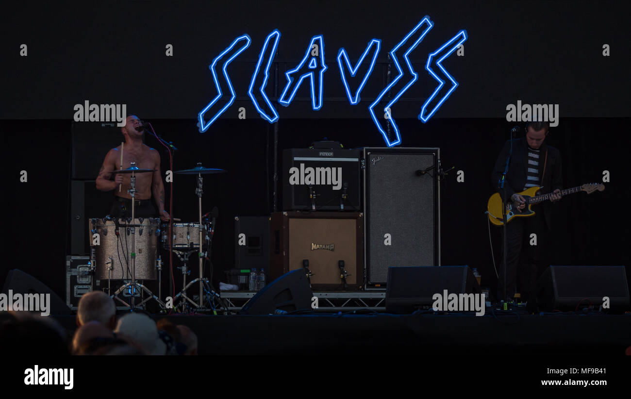 Uk Band Slaves High Resolution Stock Photography and Images - Alamy