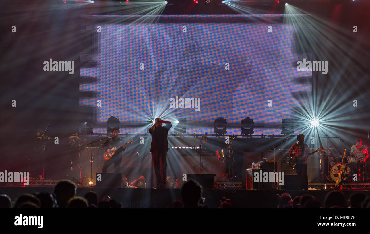 Elbow Headlining the Main Stage and Closing the Victorious Festival ...