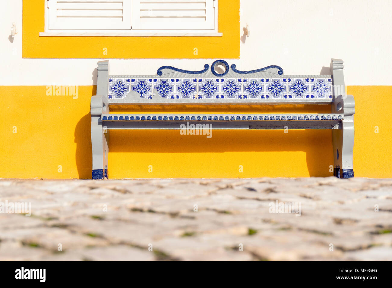 Ceramic tile bench hi-res stock photography and images - Alamy