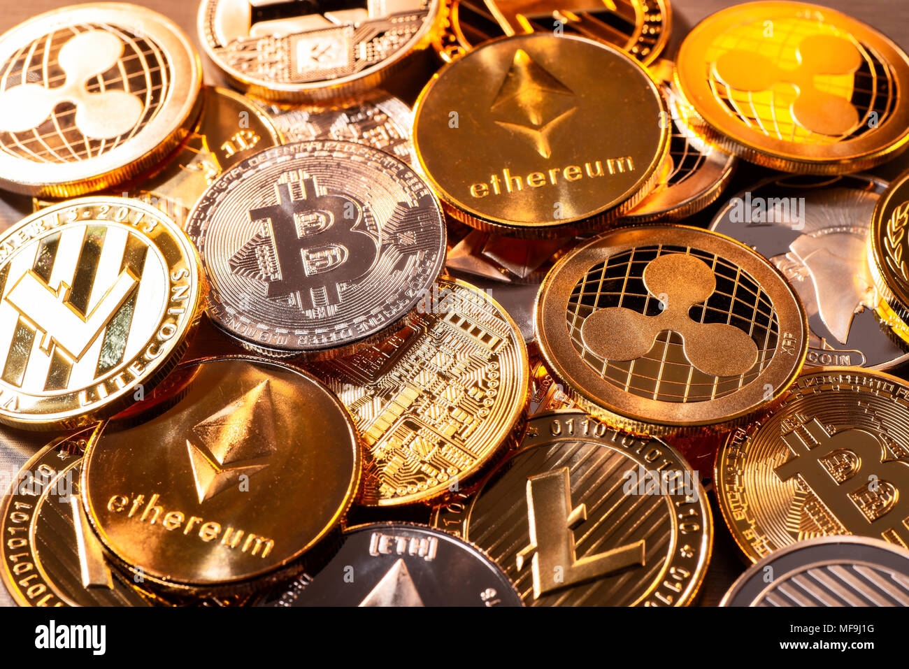 Many coins hi-res stock photography and images - Alamy