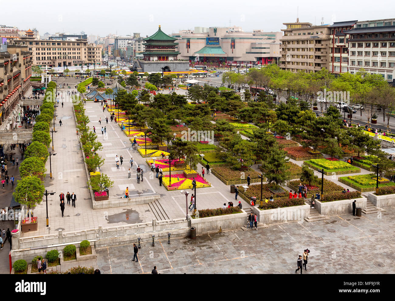 Glazed green roof tiles hi-res stock photography and images - Alamy