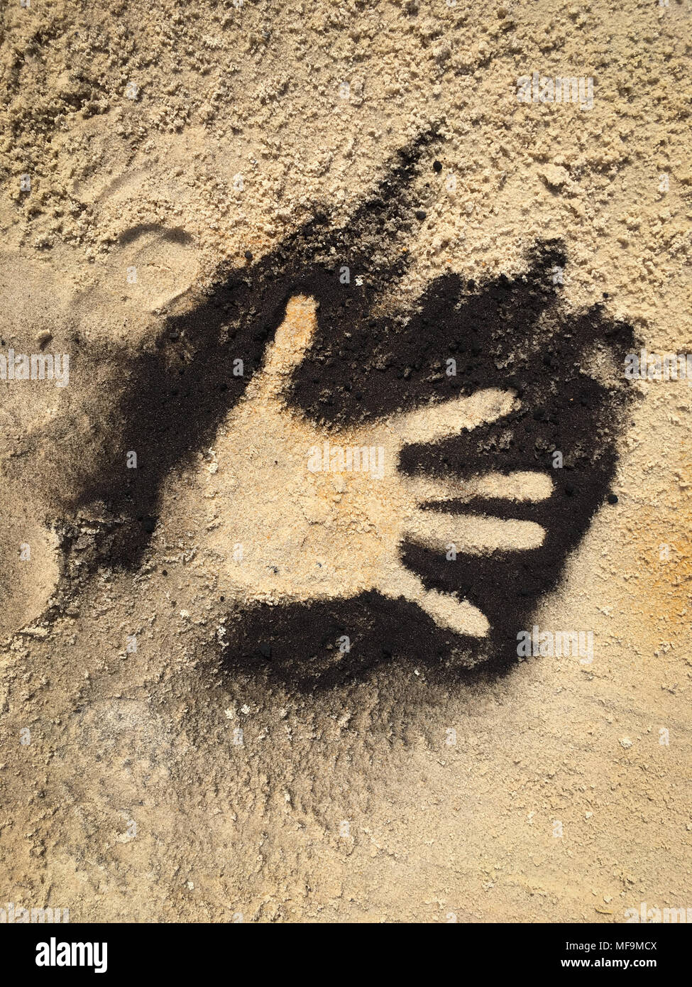 Aboriginal art by Butchulla peoples, on beach in Fraser Island ...