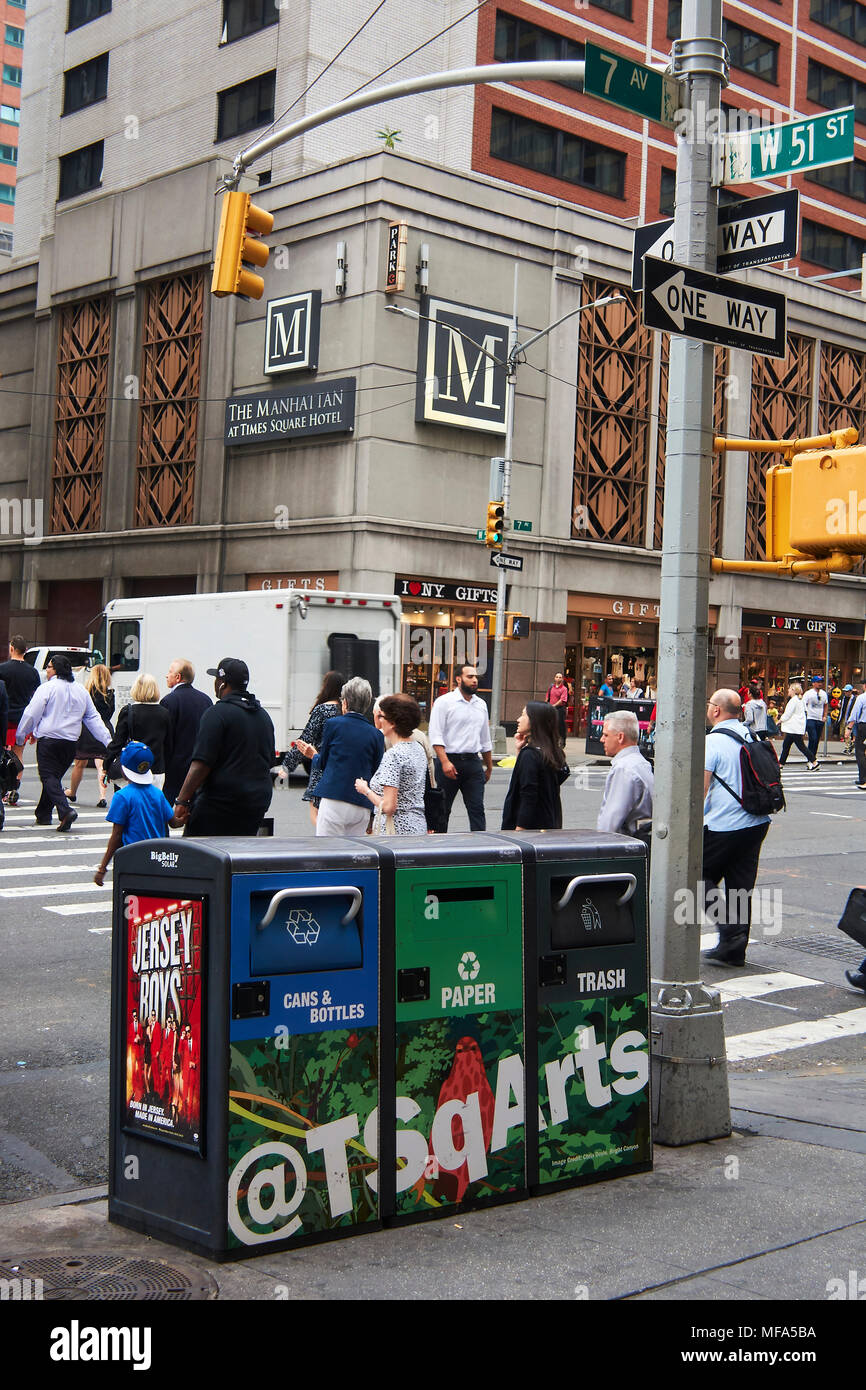 51th street hi-res stock photography and images - Alamy