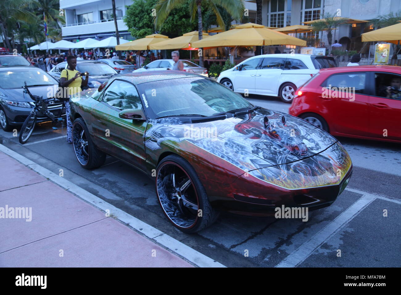 Luxury Car on Ocean Drive in Miami Beach Stock Photo - Alamy