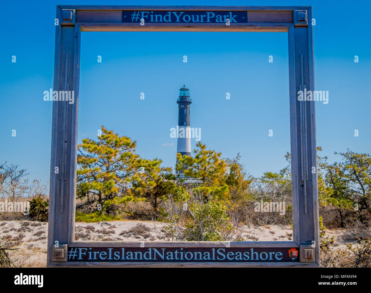 An artificial island lighthouse hi-res stock photography and images - Alamy