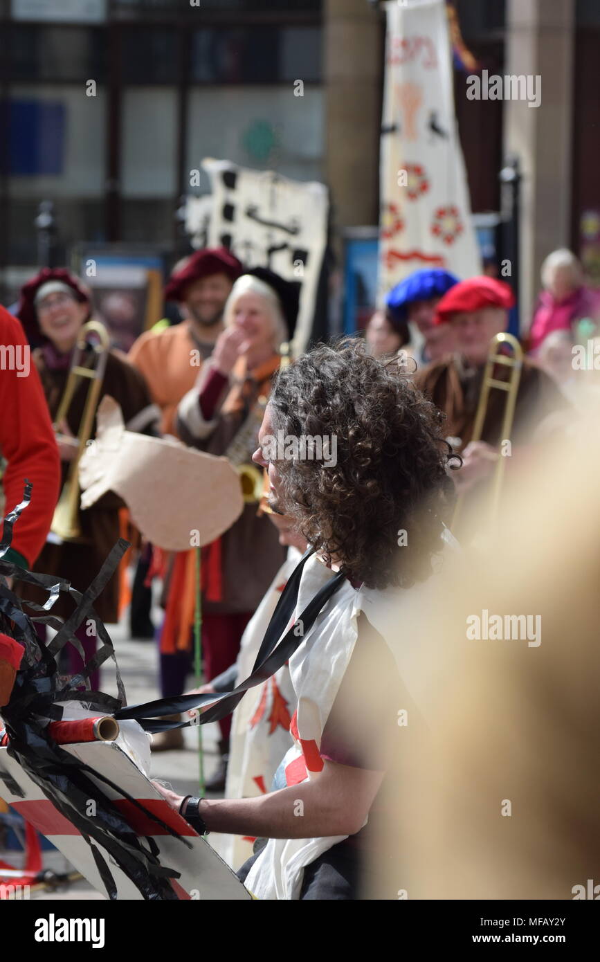 St George makes himself known to the crowd at Chester's St George's day ...