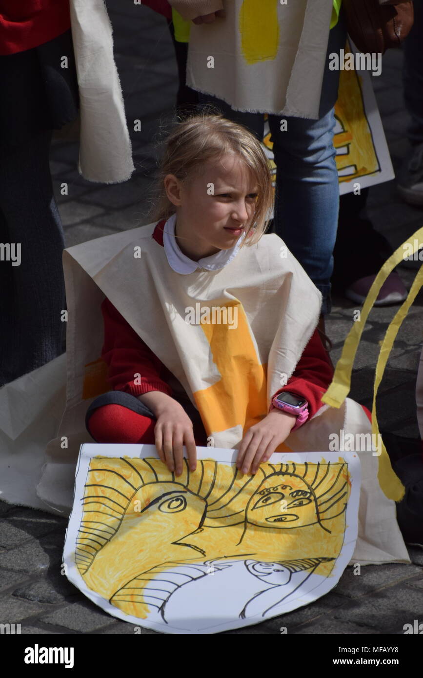 People of Chester watch a retelling of the St George's story on St ...