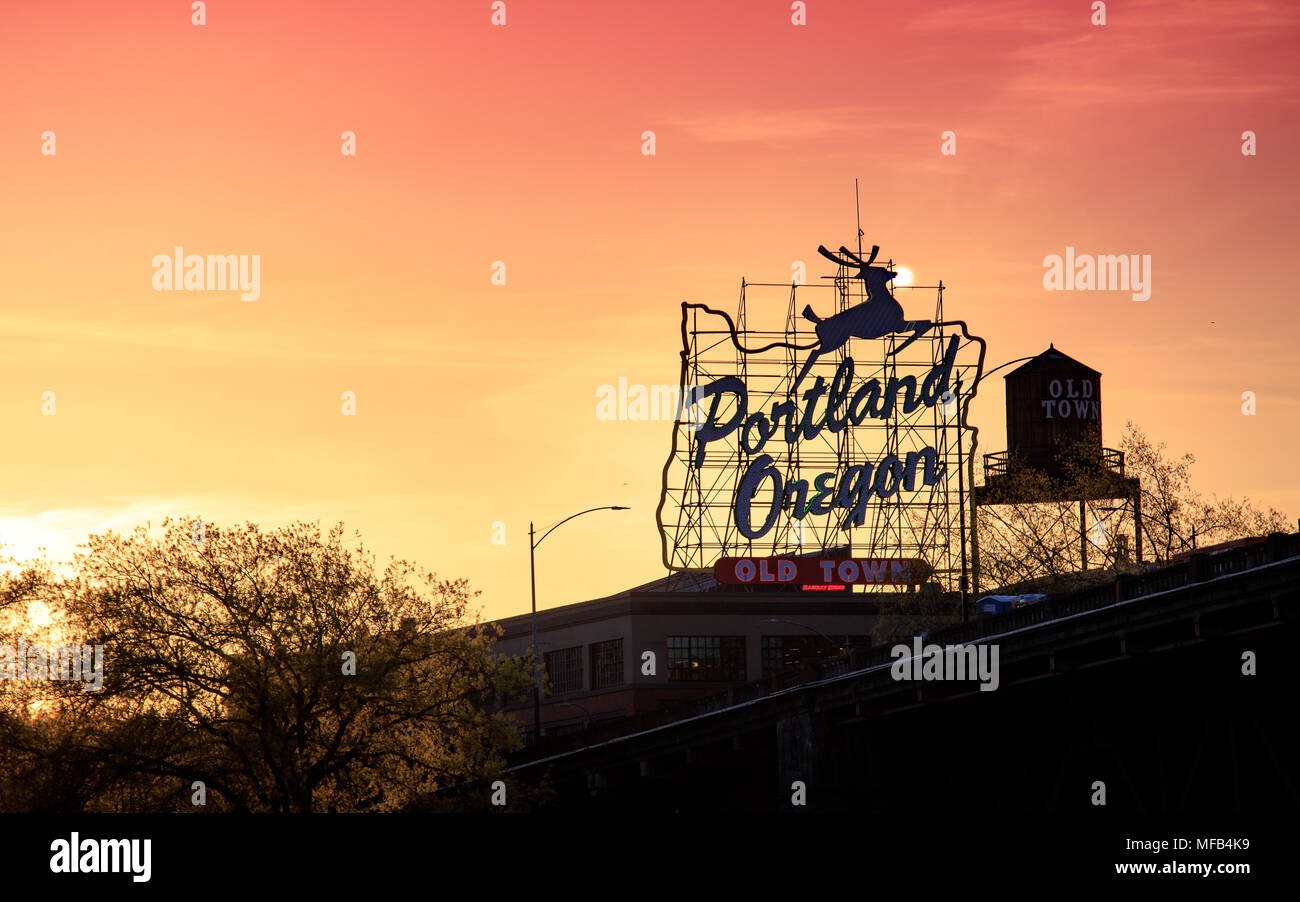 Portland oregon white stag sign hi-res stock photography and images - Alamy