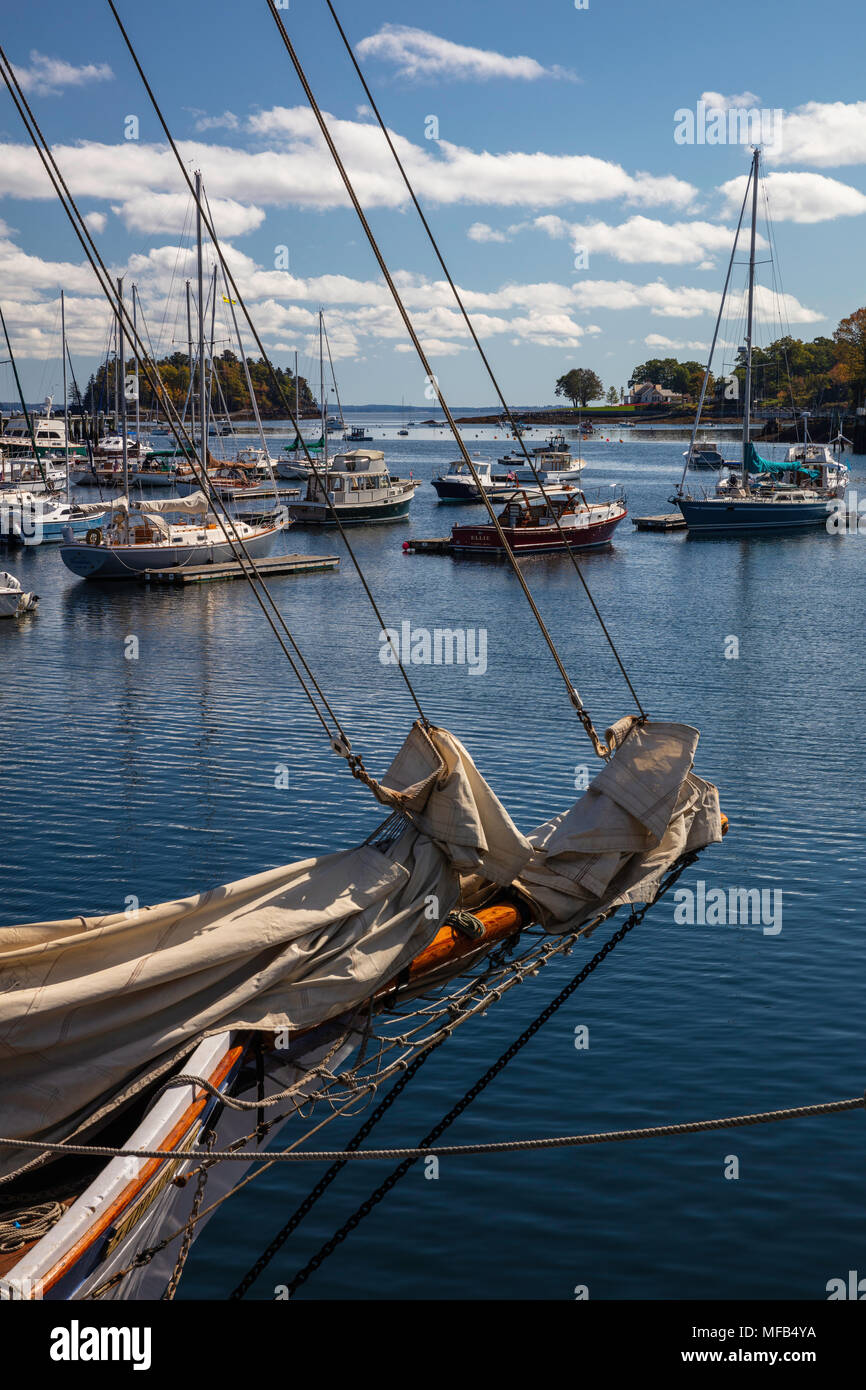 Boats in Camden Harbor, Camden, Maine Stock Photo - Alamy