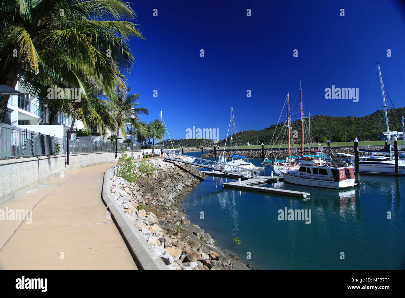 Queensland barrier reef hi-res stock photography and images - Alamy