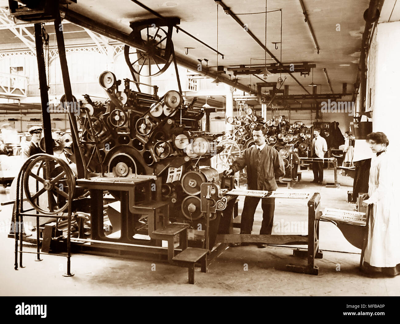 Old printing machine hi-res stock photography and images - Alamy