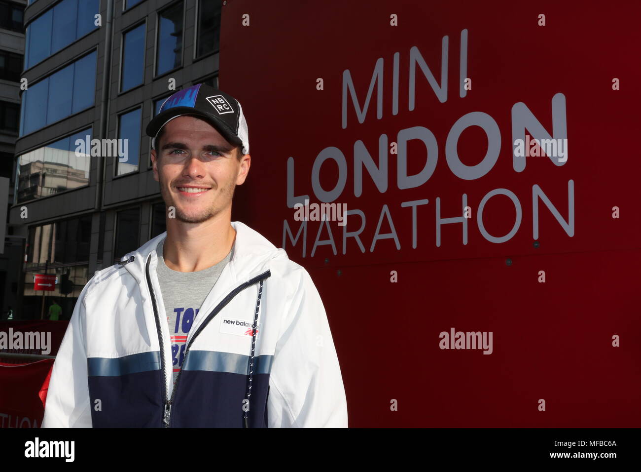 Callum hawkins marathon hi-res stock photography and images - Alamy