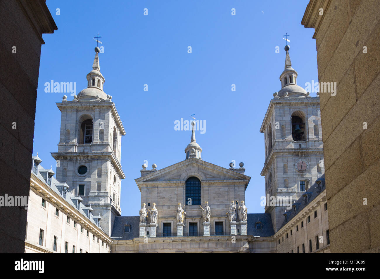 Interior yard of the Royal Monastery of San Lorenzo de El Escorial ...